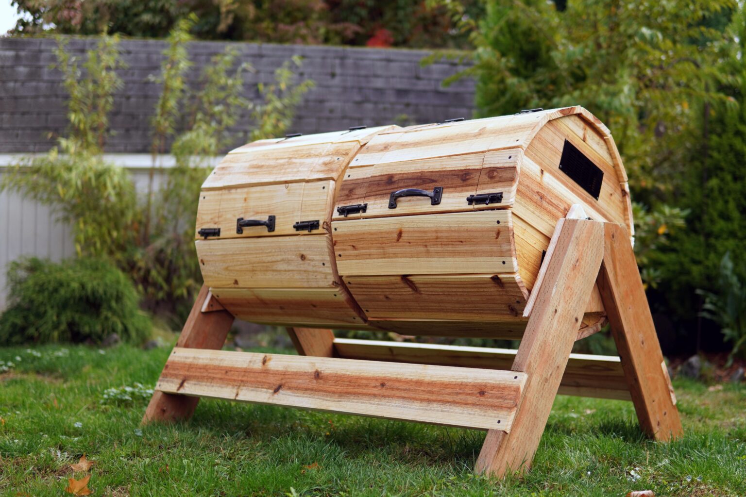 Building Compost Tumblers: Ultimate Guide for Fast, Eco-Friendly Composting - Home Craft Central